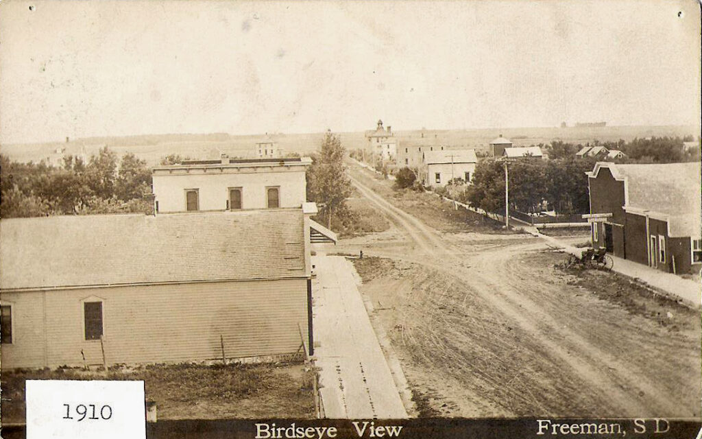 400 Block East Main Street