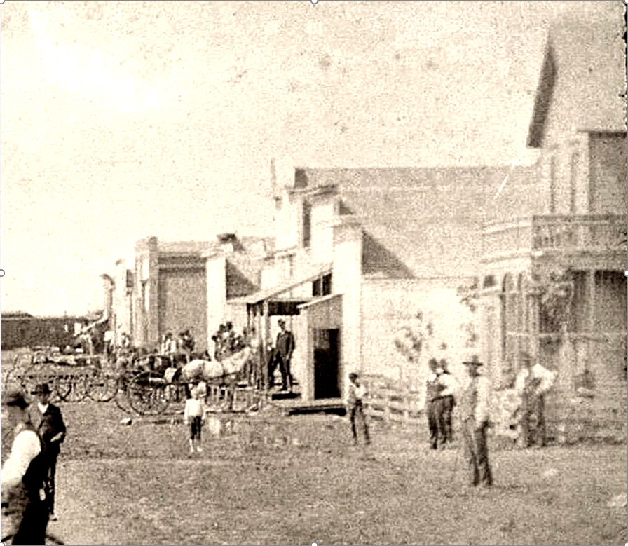 300 Block East Main Street